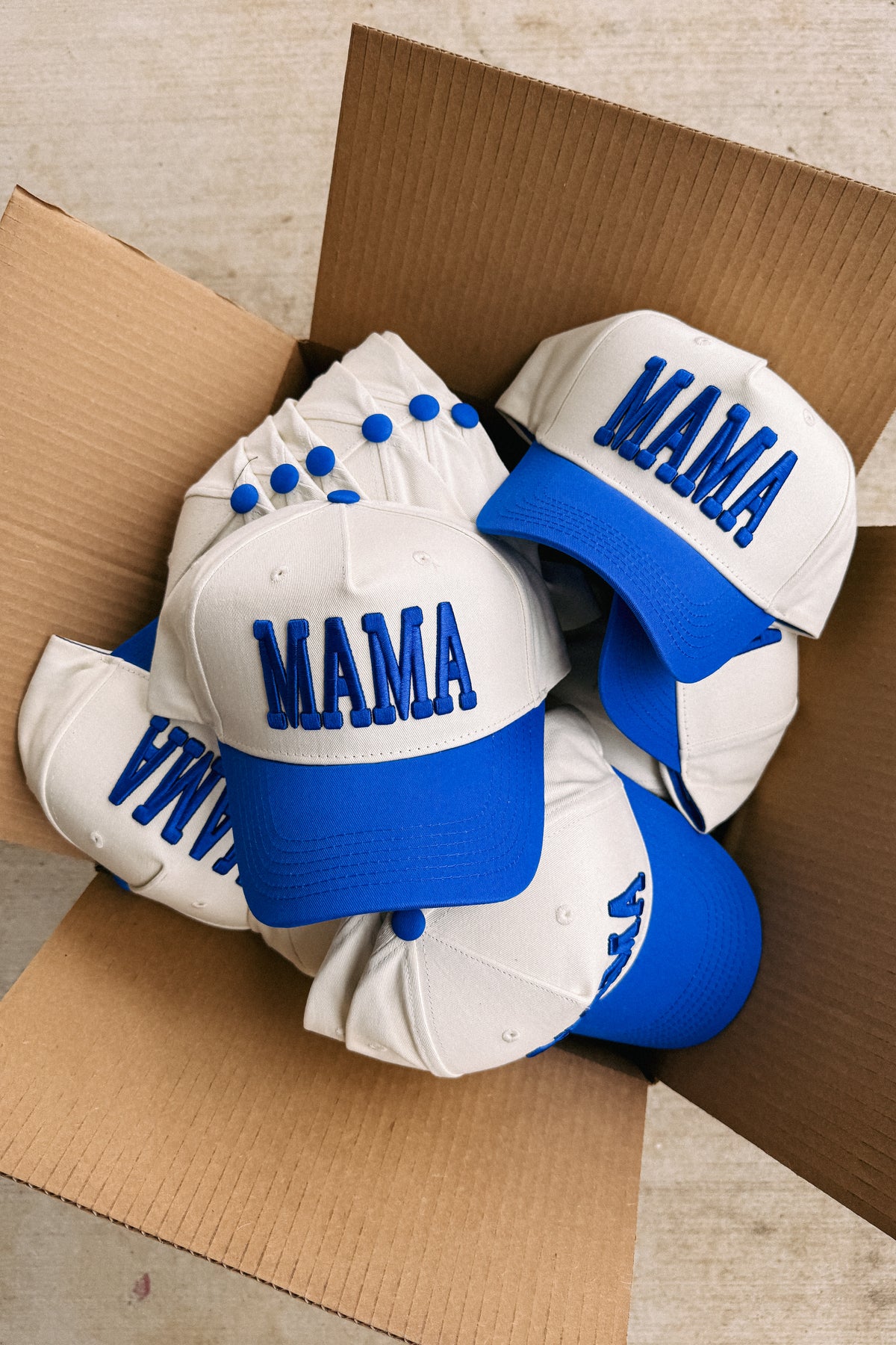 THE MOTHERHOOD CLUB – Etta & East